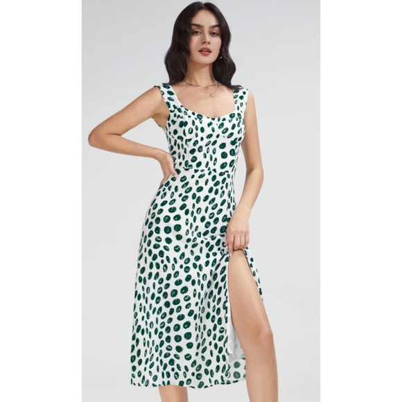 Commense | Dresses | Nwt Commense Whitegreen Dotted Sleeveless Printed ...